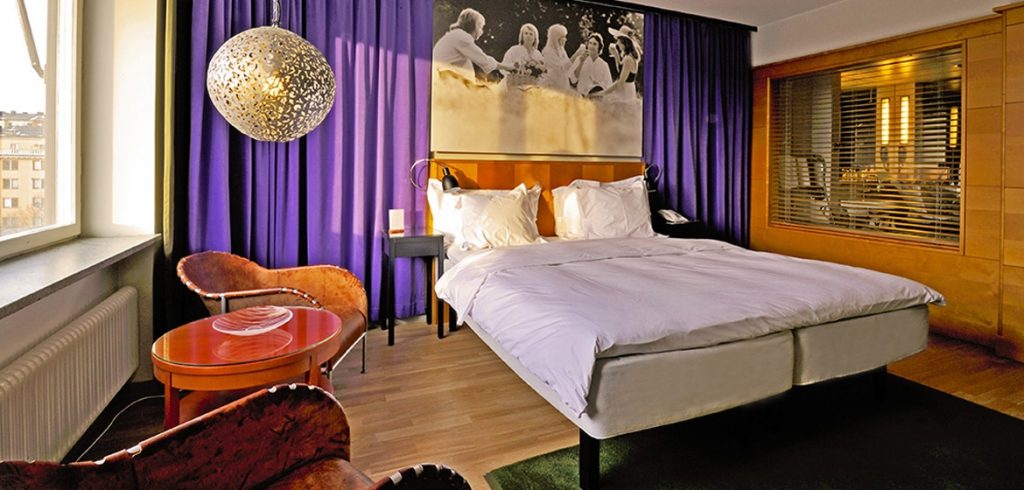 Rock this way: ‘Note’ worthy hotels for music fans who like to march to ...