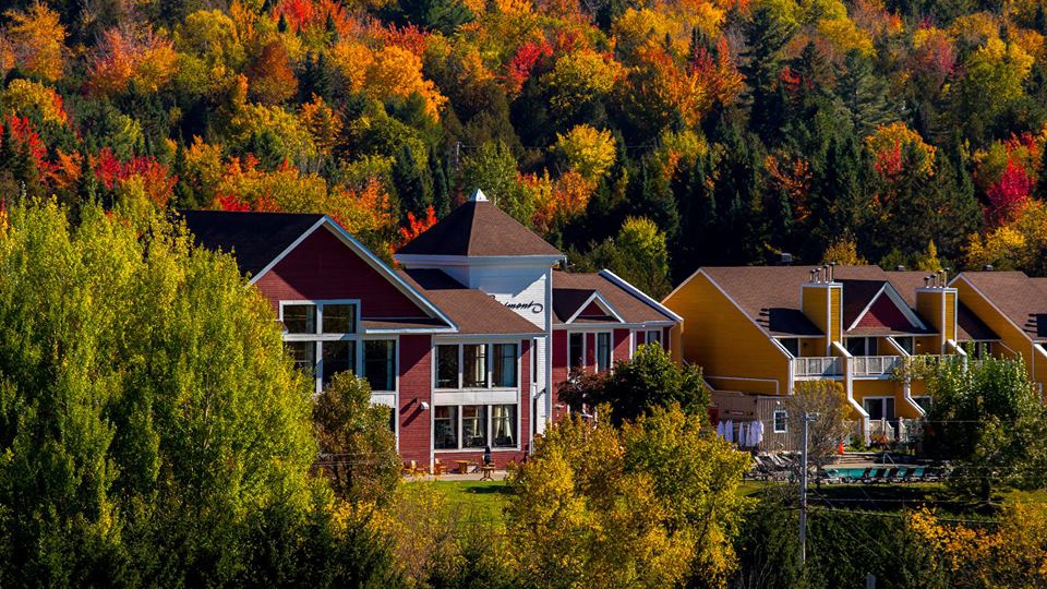 Top 6 Canadian hotels ideal for watching the changing of the leaves ...