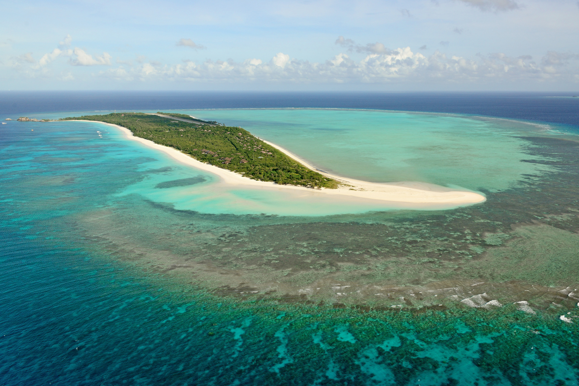 5 reasons why your next stay in the Philippines should be the posh and ...